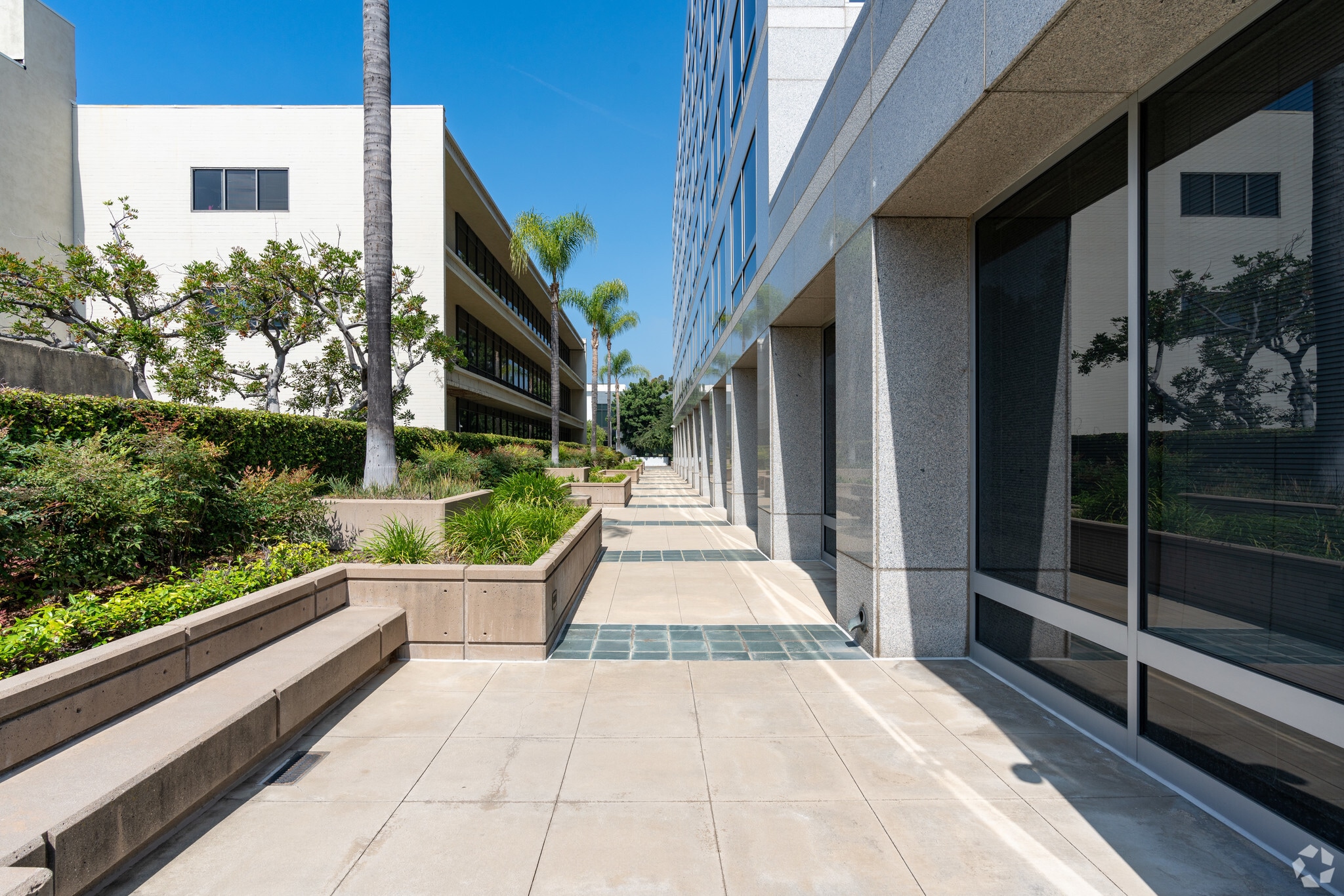 200 S Los Robles Ave, Pasadena, CA 91101 - Office for Lease | LoopNet