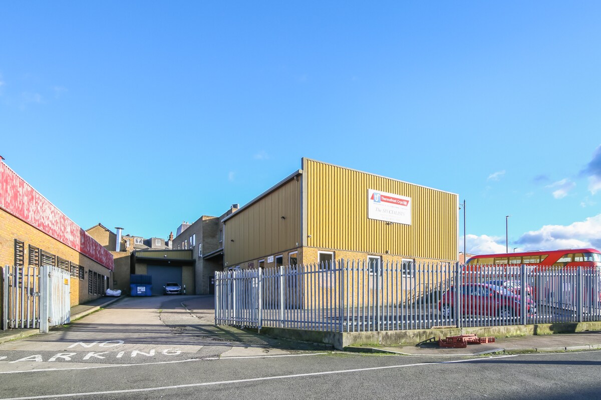 2-12 Ernest Ave, London, SE27 0DA | LoopNet