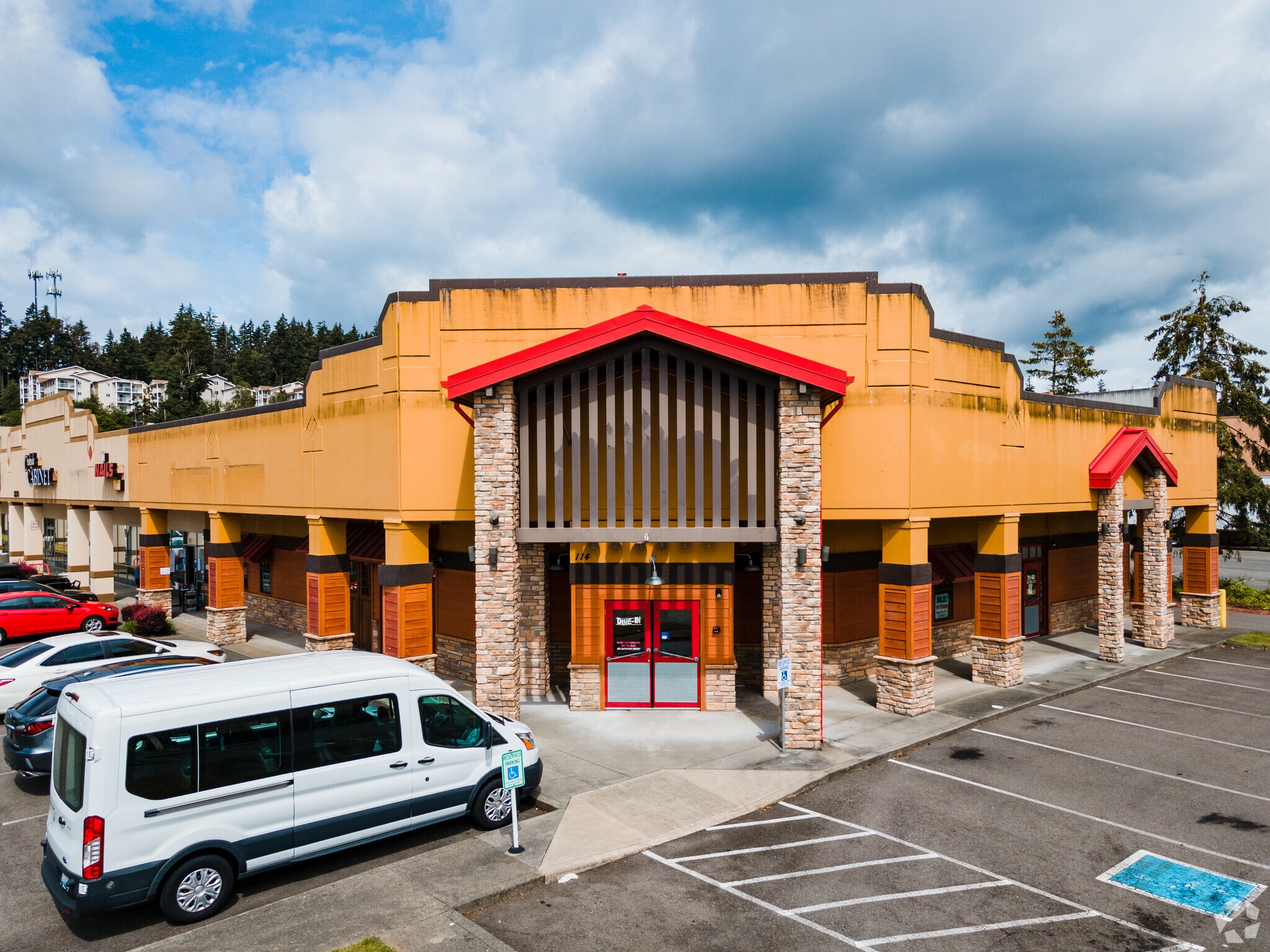 3276 NW Plaza Rd, Silverdale, WA 98383 - Kitsap Mall Plaza | LoopNet