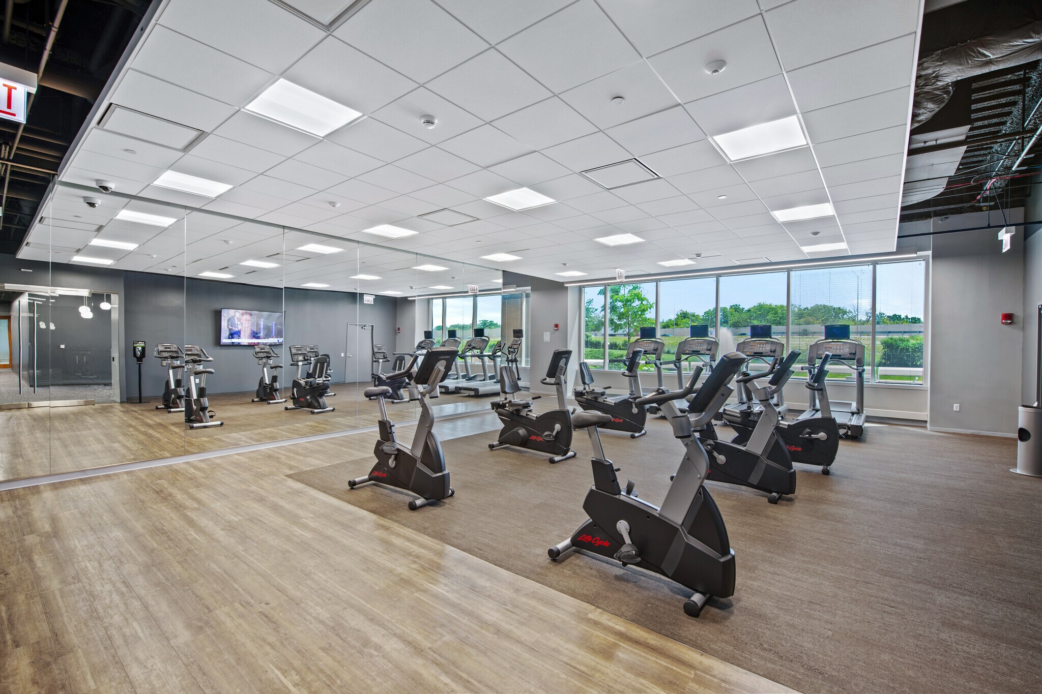 3333 Finley Rd, Downers Grove, IL 60515 - Finley Point | LoopNet