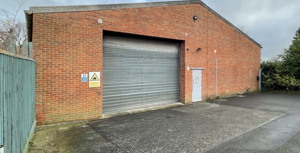 3 Park Rd, Street, BA16 0JN | LoopNet