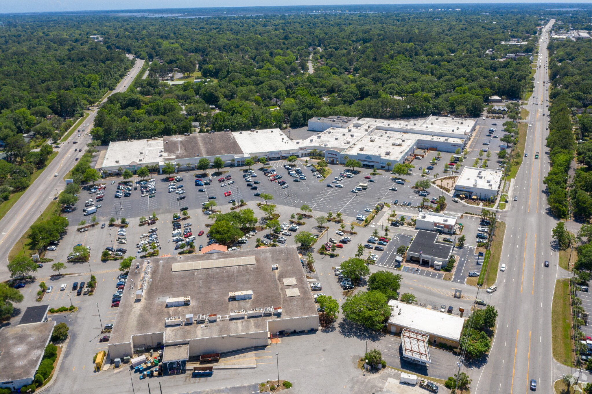 1401 Sam Rittenberg Blvd, Charleston, SC 29407 - Bldg 1 | LoopNet.com