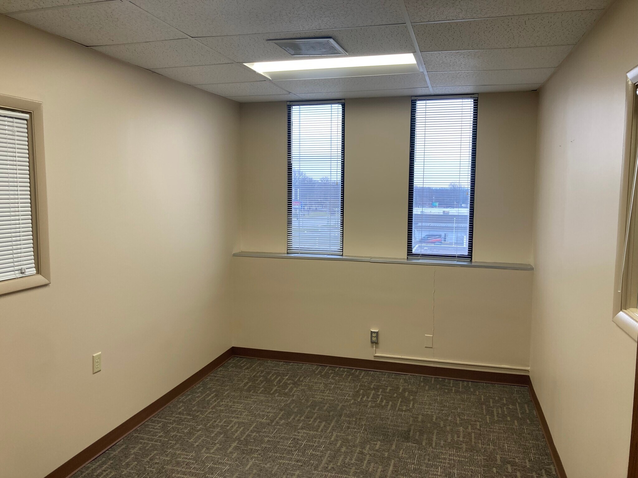 4240 Blue Ridge Blvd, Kansas City, MO 64133 - Blue Ridge Tower | LoopNet