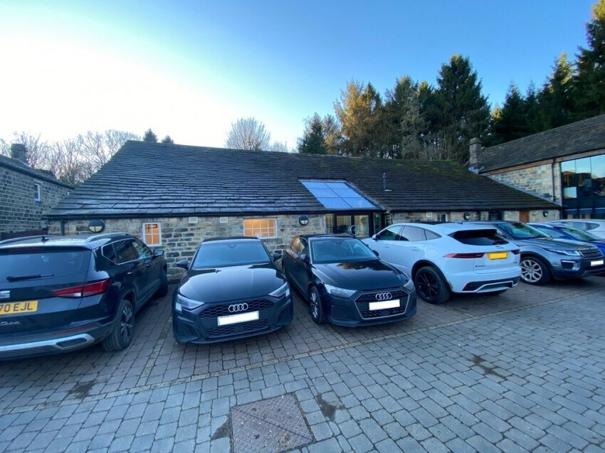 The Ave, Esholt, BD17 7RH | LoopNet