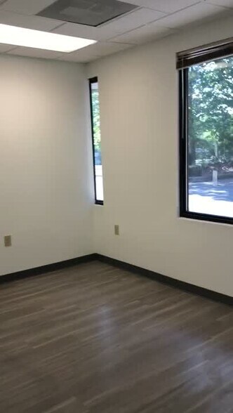 2790 Sandy Plains Rd Marietta Ga 30066 Loopnet