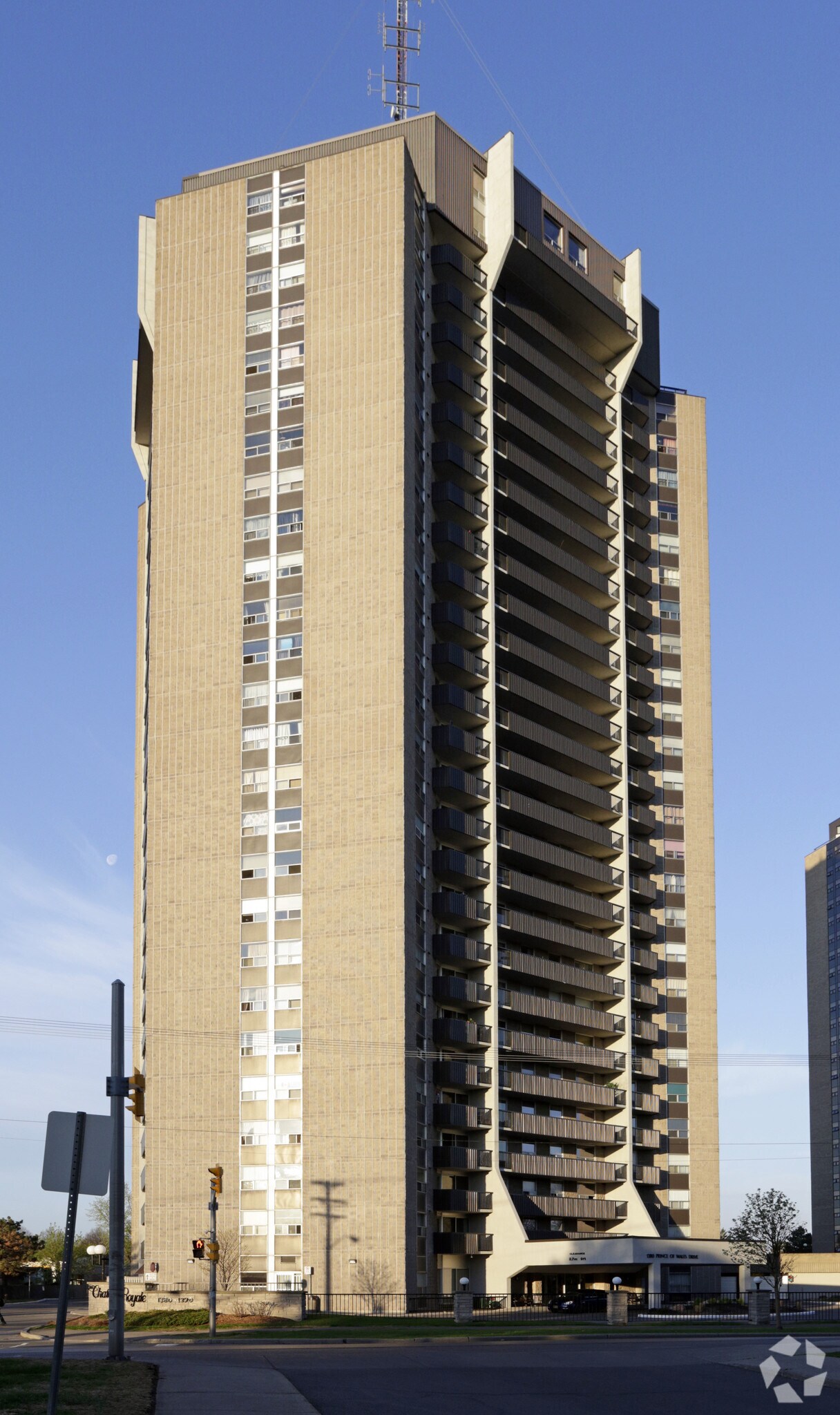 900 Dynes Rd, Ottawa, ON K2C 3L6 - Office for Lease | LoopNet