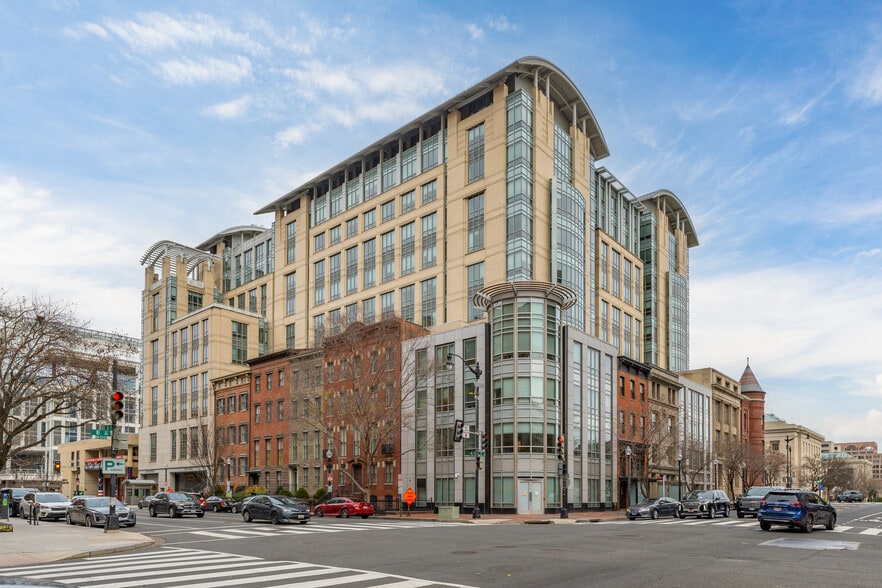 1 Inventa Pl, Silver Spring, MD 20910 - Inventa Towers | LoopNet