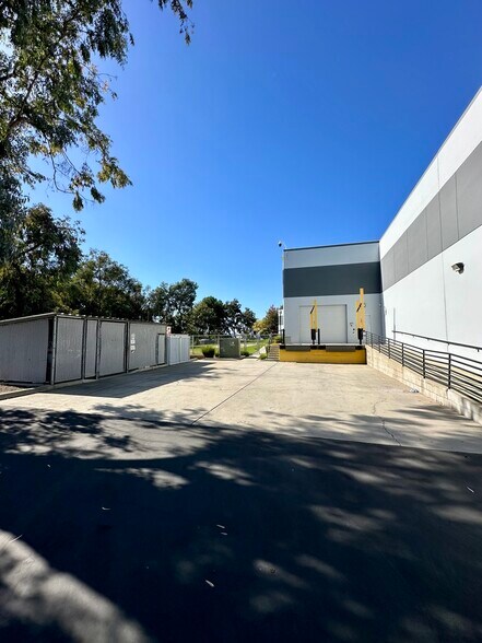 9955 Mesa Rim Rd, San Diego, CA 92121 - Flex for Lease | LoopNet