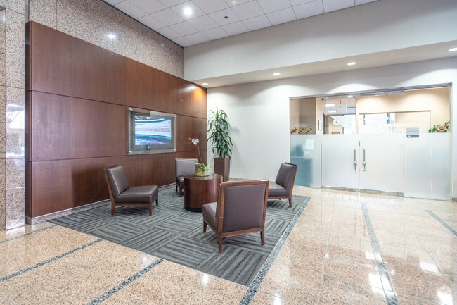 JLL - Chicago Commercial Listings & Brokers | LoopNet