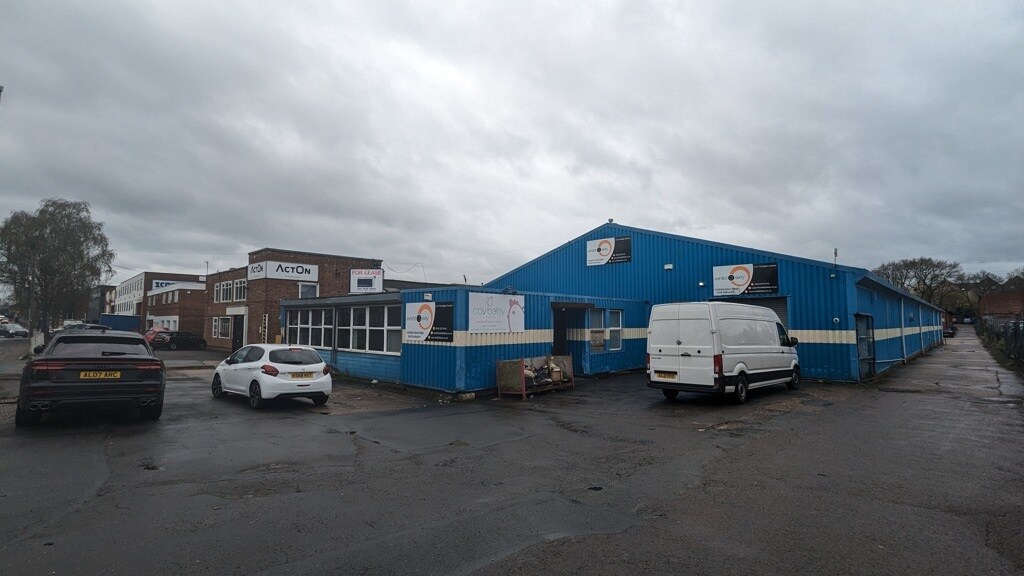 215 Torrington Ave, Coventry, CV4 9AP | LoopNet