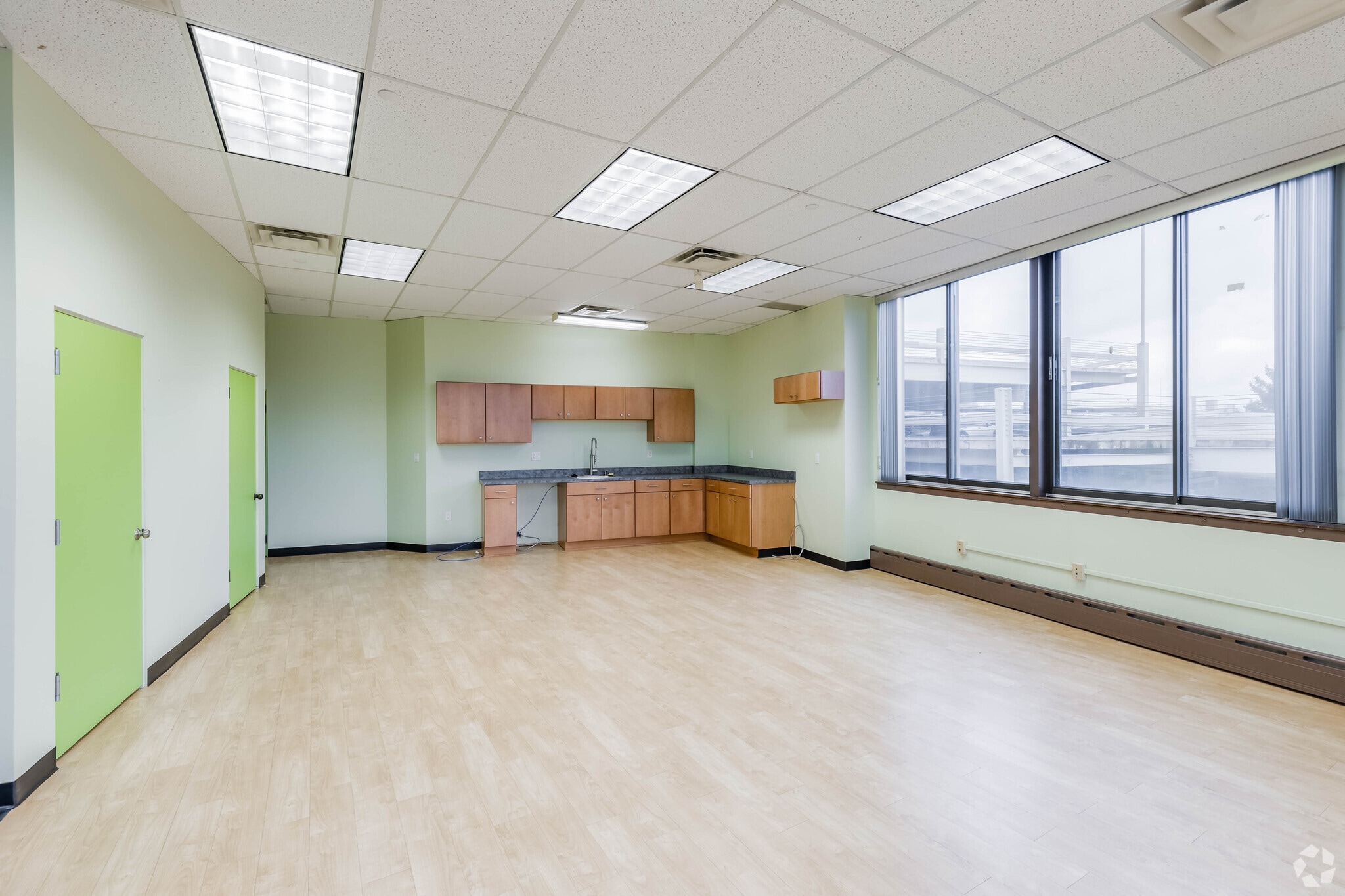 5001 Baum Blvd, Pittsburgh, PA 15213 - Design Center | LoopNet