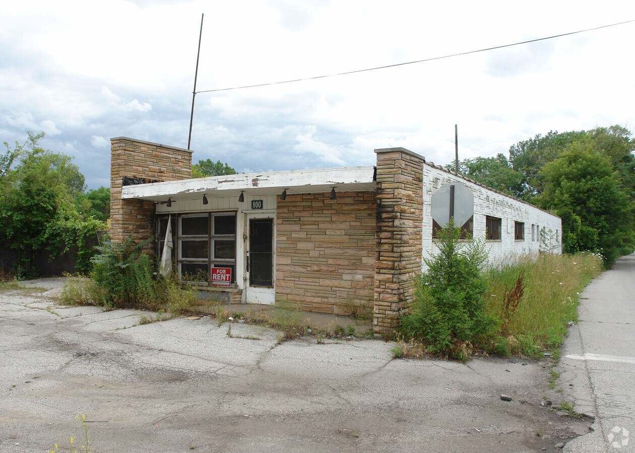 800 Clark Rd, Gary, IN 46406 - Property Record | LoopNet