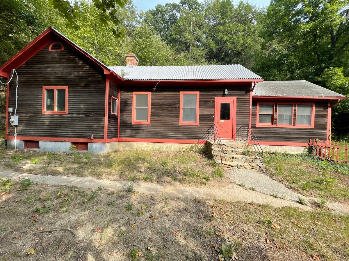 79 Route 32, North Franklin, CT 06254 - Retail for Lease | LoopNet