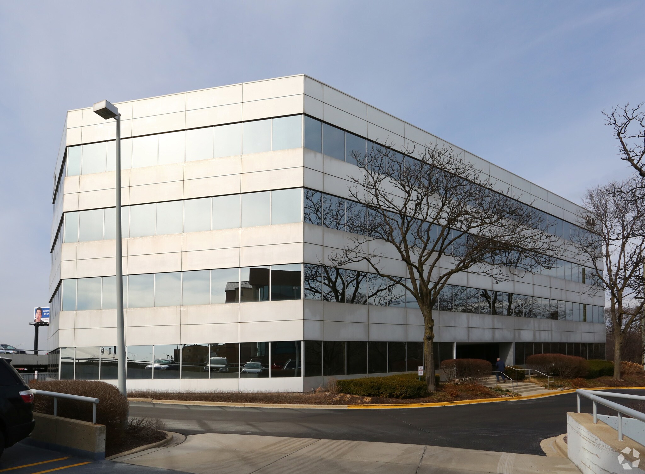 2800 S River Rd, Des Plaines, IL 60018 - 2800 S River Road | LoopNet.com