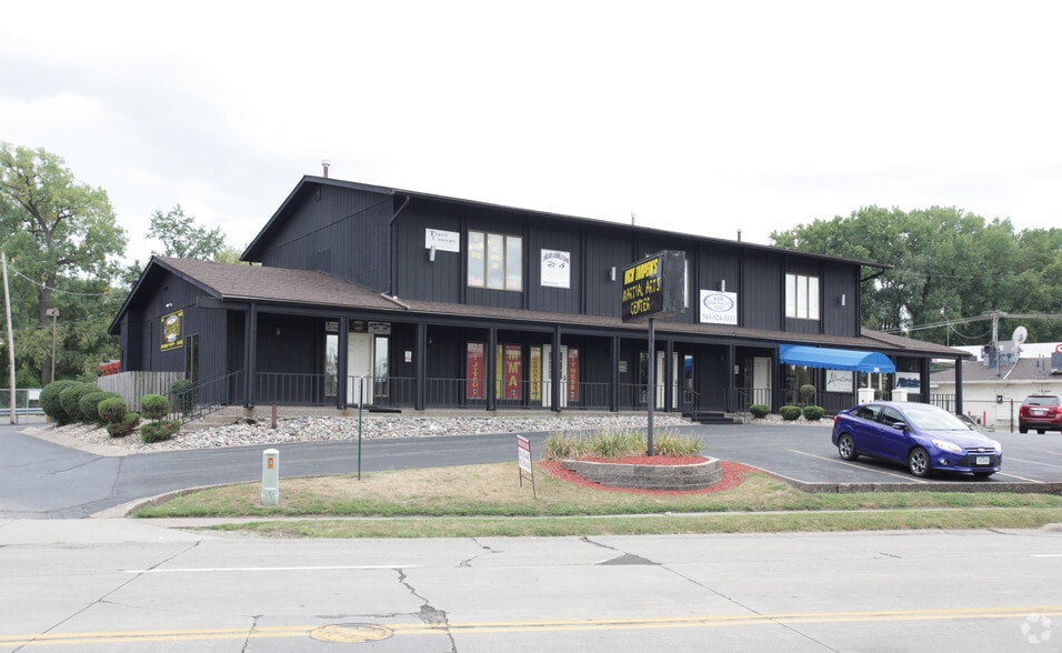 235 W 35th St, Davenport, IA 52806 | LoopNet