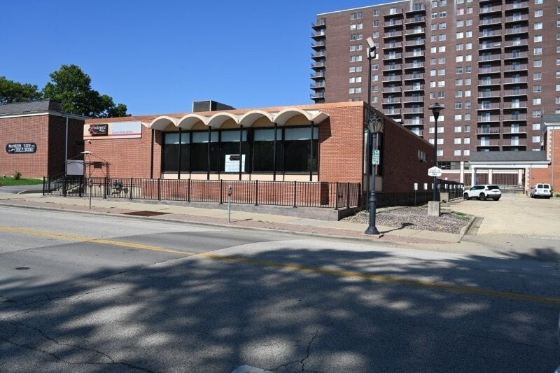 517 S 4th St, Springfield, IL 62701 - Retail for Sale | LoopNet