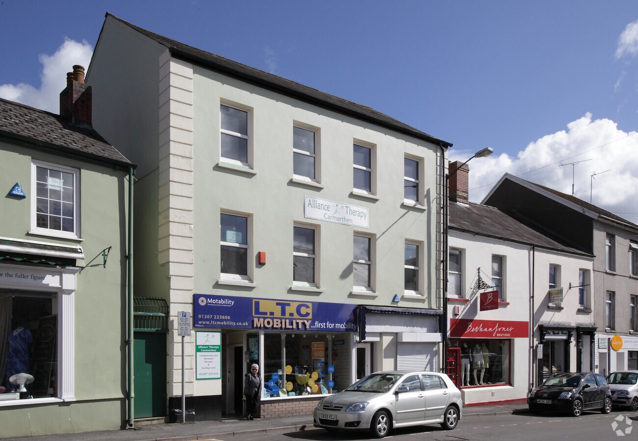 27-28 Blue St, Carmarthen, SA31 3LE | LoopNet