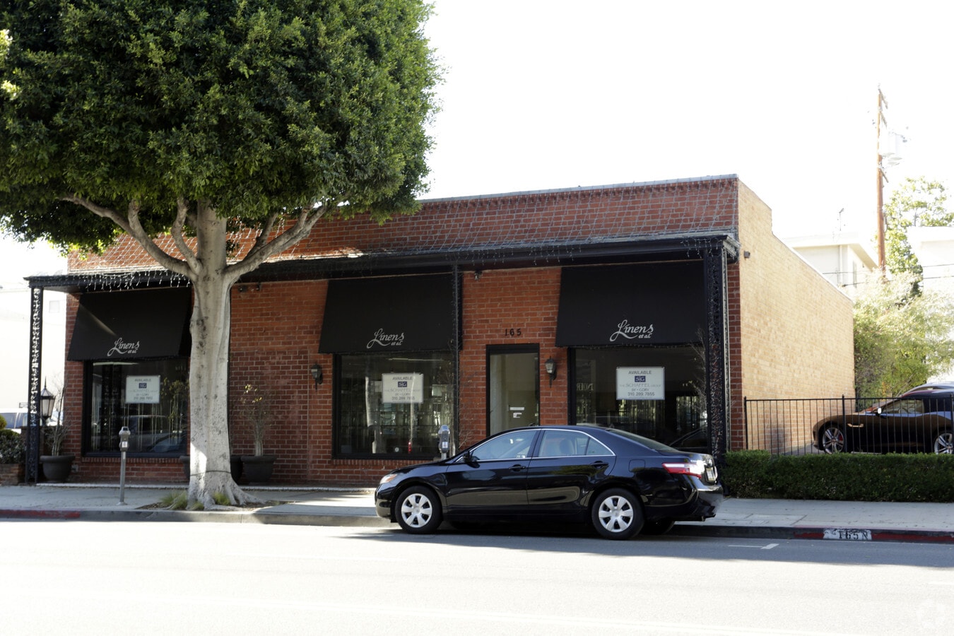 165 N Robertson Blvd, Beverly Hills, CA 90211 - Retail for Lease | LoopNet