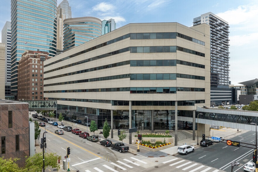 330 Second Ave So Minneapolis