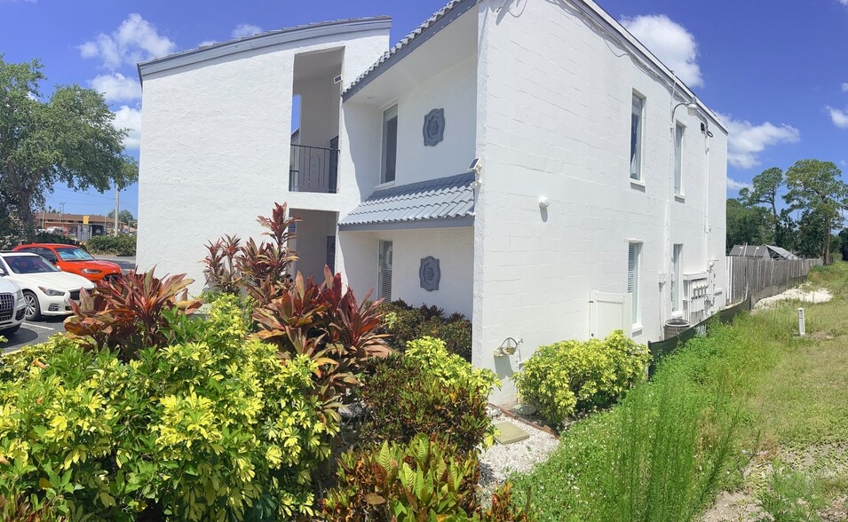 4047 Bee Ridge Rd, Sarasota, FL 34233 | LoopNet