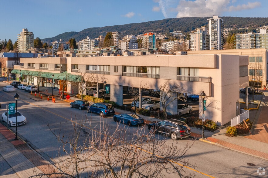 1571 Bellevue Av, West Vancouver, BC V7V 1A6 | LoopNet