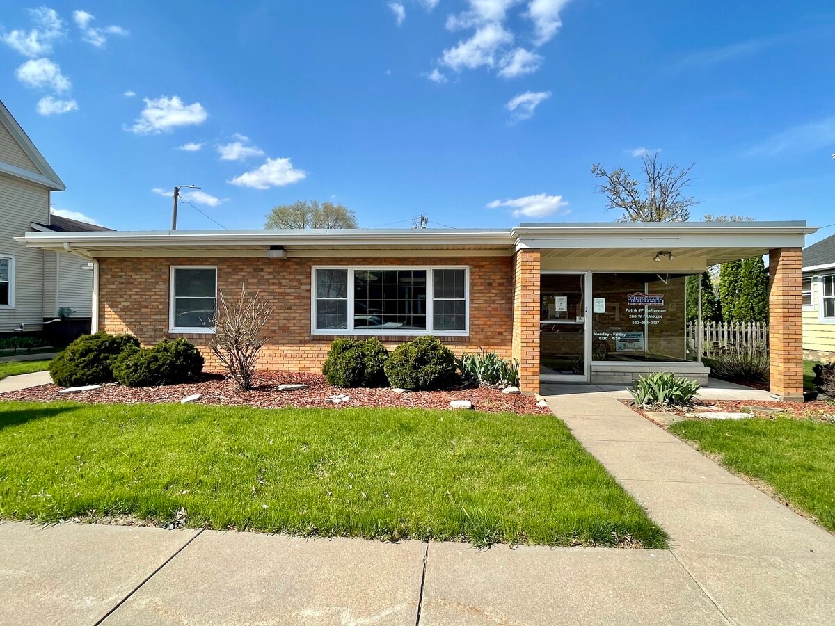 208 W Franklin St, Eldridge, IA 52748 | LoopNet 208 W Franklin St, Eldridge, IA 52748 | LoopNet