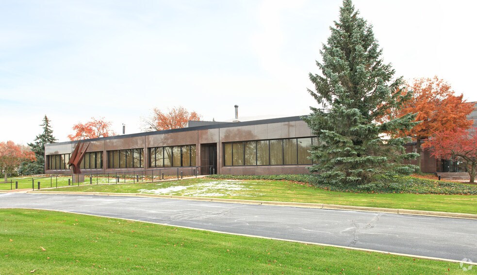 25425 Center Ridge Rd, Westlake, OH 44145 | LoopNet