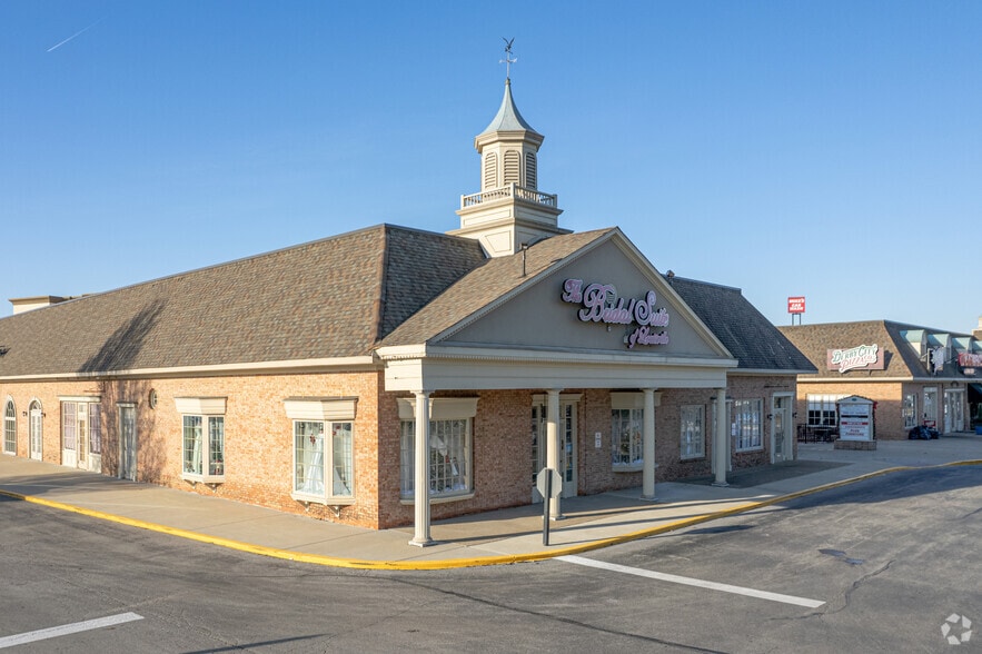 9812-9978 Linn Station Rd, Louisville, KY 40223 | LoopNet