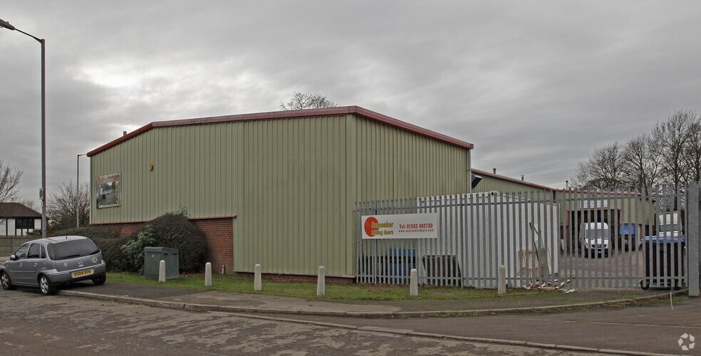 Progress Way, Luton, LU4 9UP | LoopNet