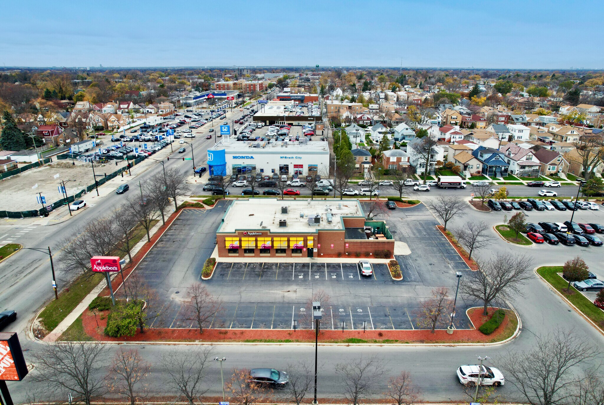 6656 W Grand Ave, Chicago, IL 60707 - Applebee's | Chicago, IL | LoopNet