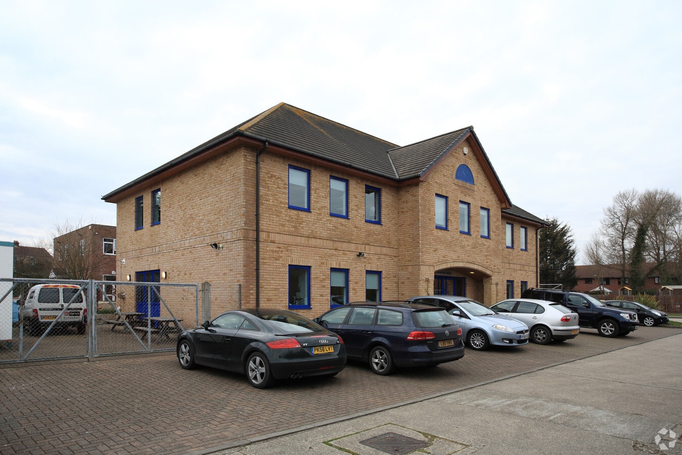 Salterns Ln, Fareham, PO16 0QS | LoopNet