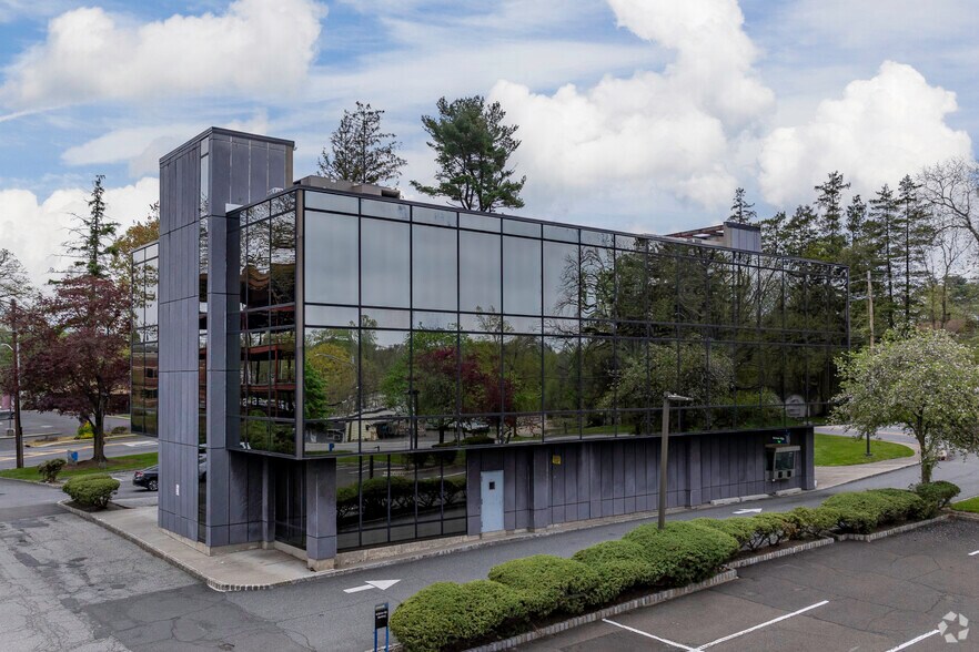 501 Chestnut Ridge Rd, Spring Valley, NY 10977 - Office for Lease | LoopNet