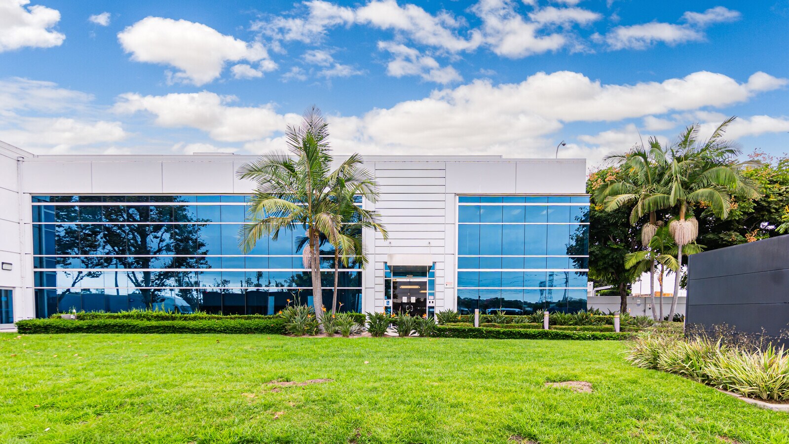 4035 Via Oro Ave, Long Beach, CA 90810 - Industrial for Sale | LoopNet