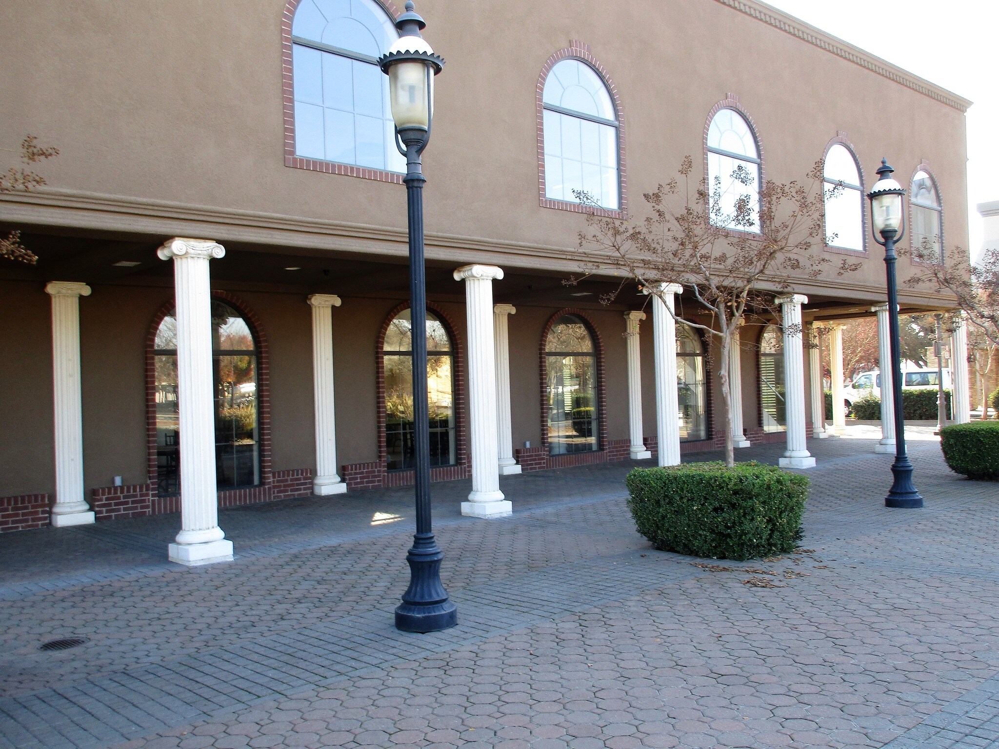 151 S Sierra Ave, Oakdale, CA 95361 - Retail for Sale | LoopNet