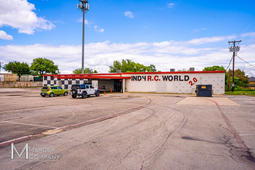 2020 Saturn Rd, Garland, TX 75041 | LoopNet