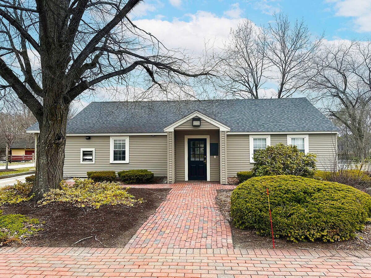 884 Main St, Contoocook, NH 03229 | LoopNet