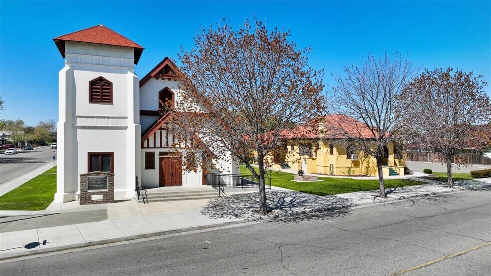 19 Follett St, Lemoore, CA 93245 | LoopNet