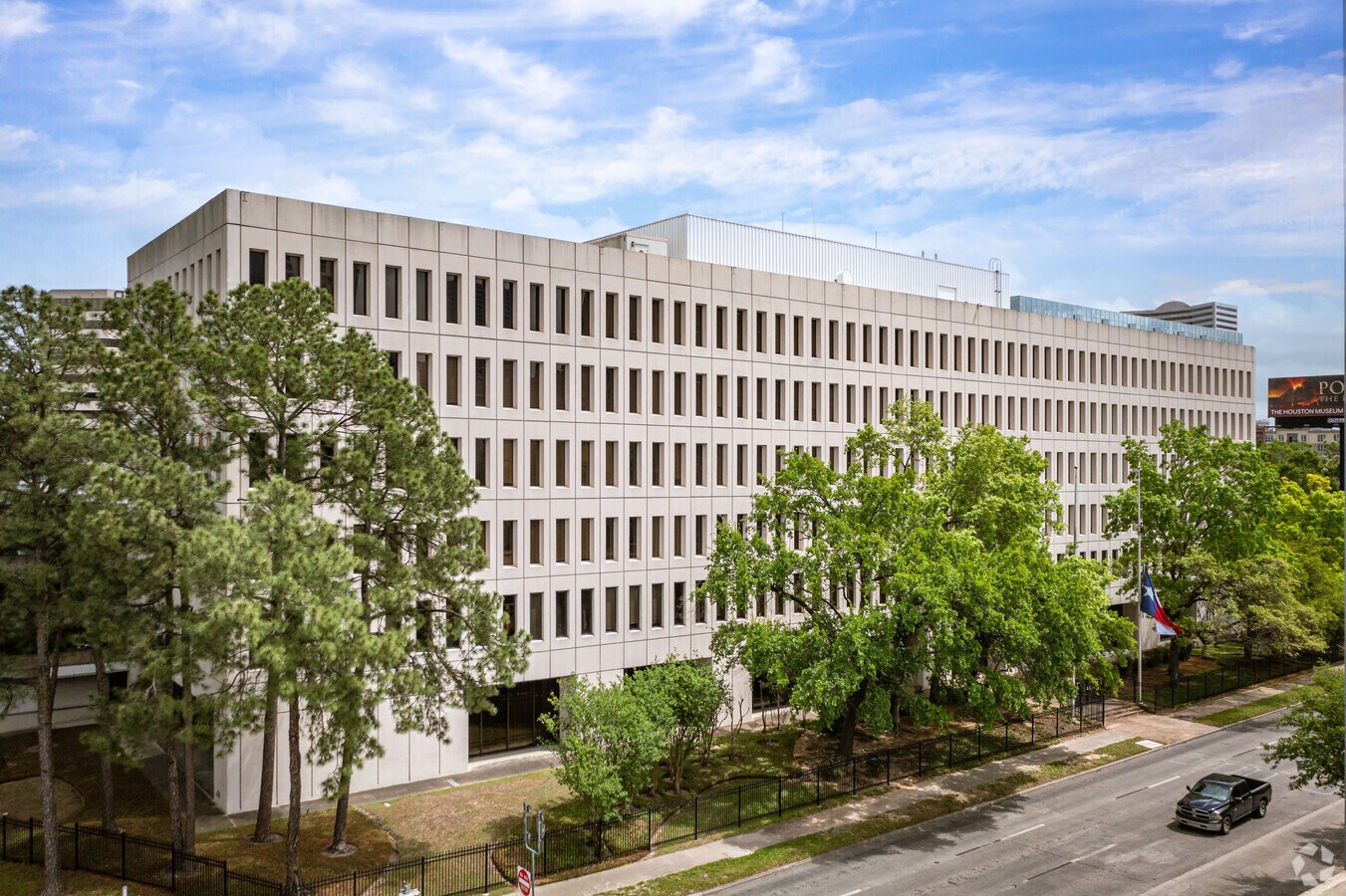 1433 West Loop S, Houston, TX 77027 | LoopNet