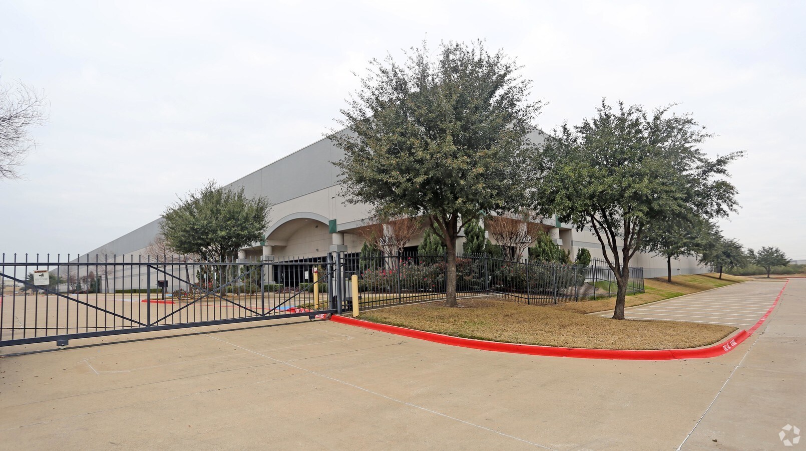 4445 Rock Quarry Rd, Dallas, TX 75211 | LoopNet