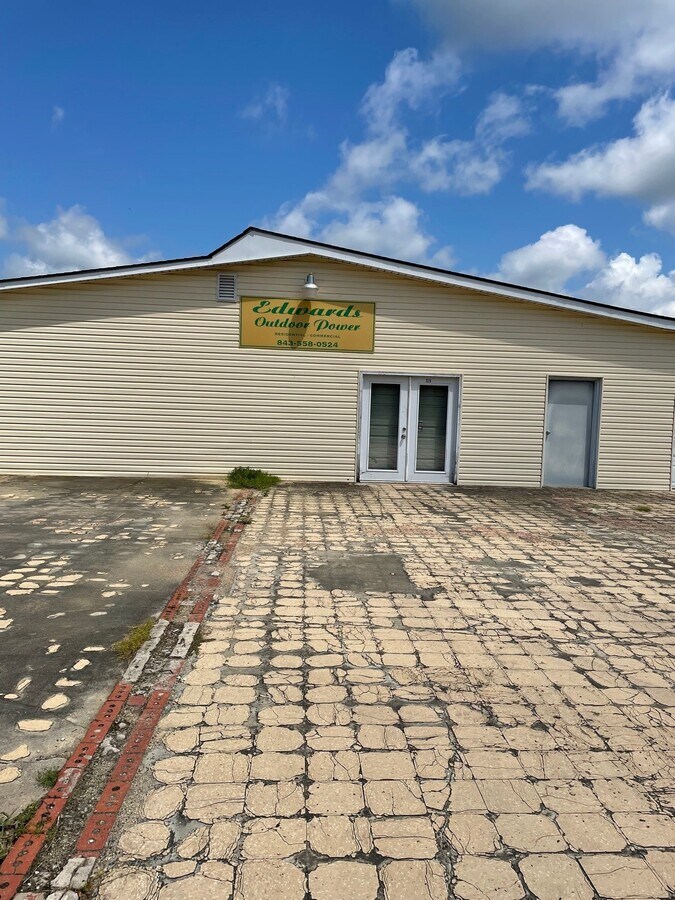 109 E George St, Hemingway, SC 29554 | LoopNet