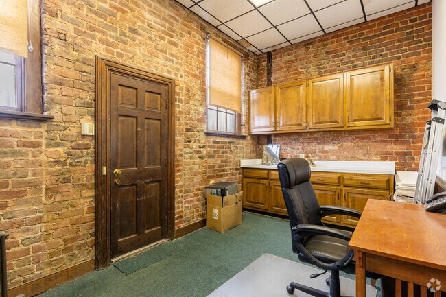 Commercial Real Estate Auctions | LoopNet