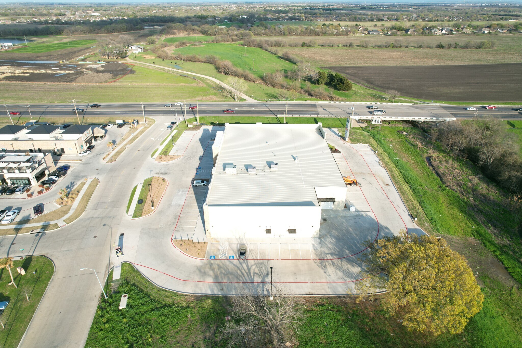 2751 N Hwy 77, Waxahachie, TX 75165 - Retail for Lease | LoopNet