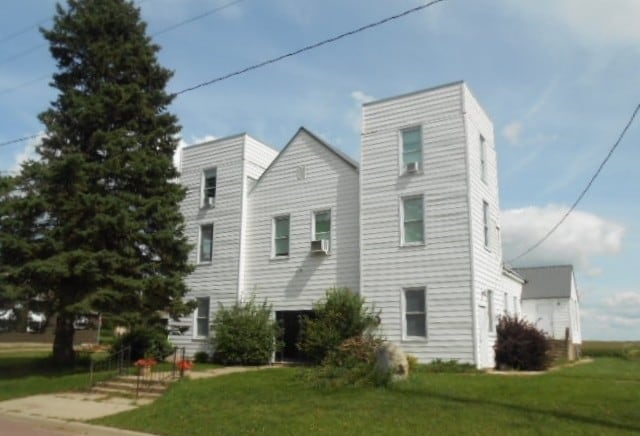 49521 County Road 3, Windom, MN 56101 | LoopNet