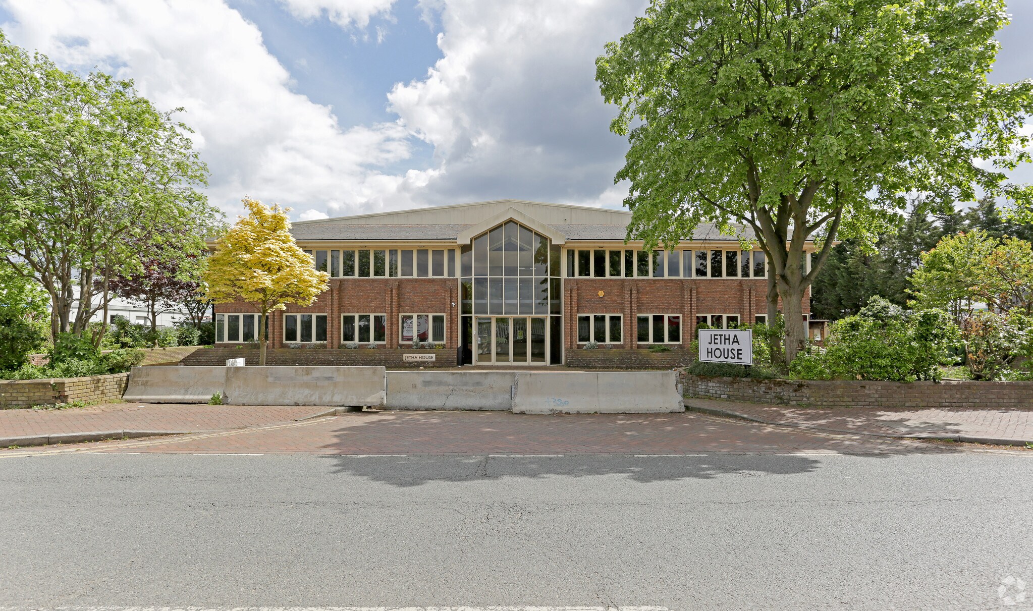 Springfield Rd, Hayes, UB4 0JT | LoopNet