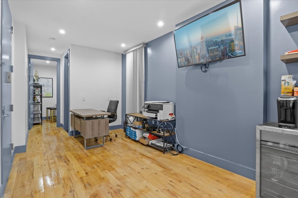 157 Engert Ave, Brooklyn, NY 11222 | LoopNet
