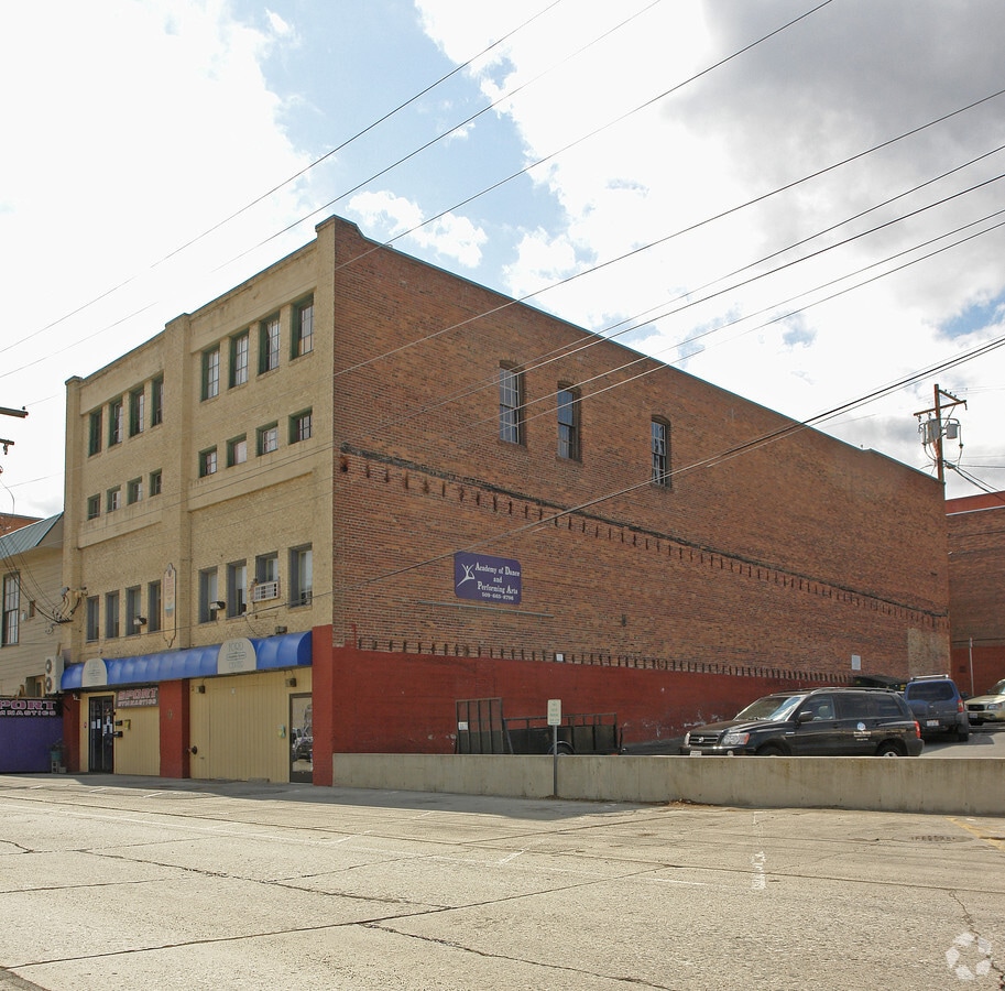 10 S Columbia St, Wenatchee, WA 98801 | LoopNet