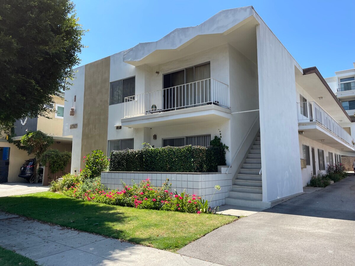 11969 Iowa Ave, Los Angeles, CA 90025 | LoopNet