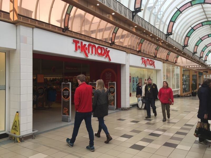 Bow St, Lisburn, BT28 1AW - Bow Street Mall | LoopNet