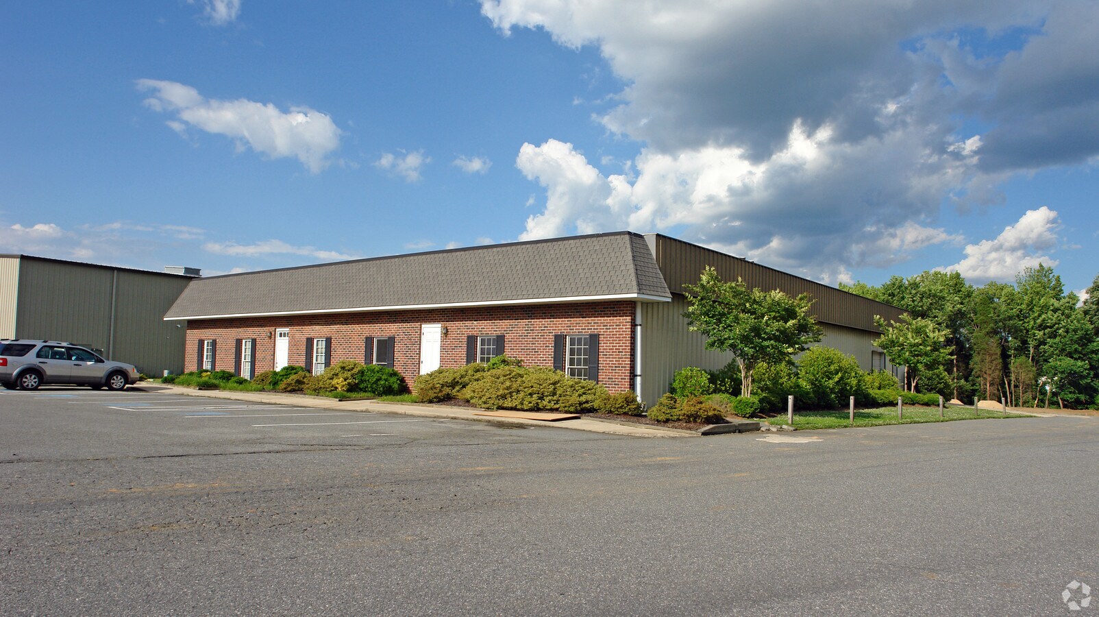 270-272 International Dr NW, Concord, NC 28027 | LoopNet