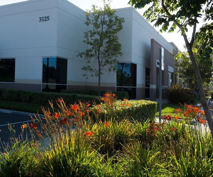 3125 Tiger Run Ct, Carlsbad, CA 92010 - 3125 | LoopNet